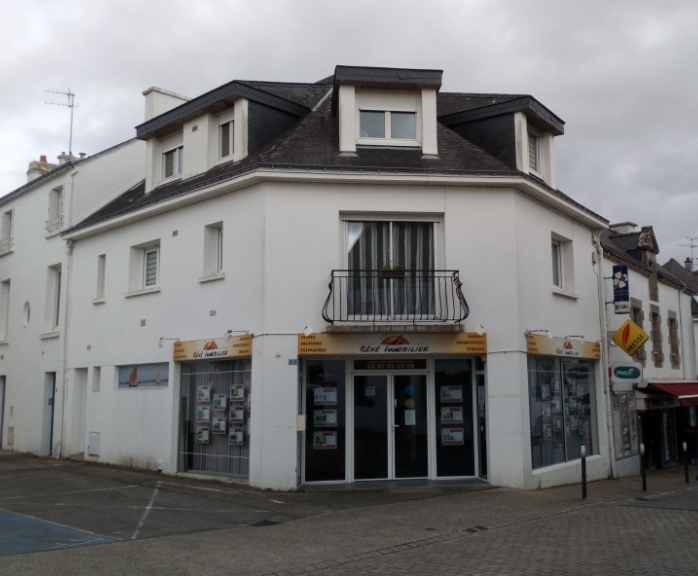 De la Rue Principale à la Place de la Mairie